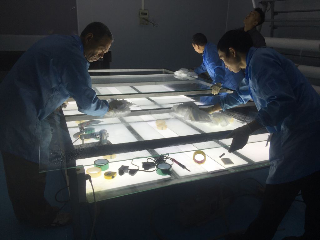 A Beginner's Guide to Smart Glass Manufacturing Processing